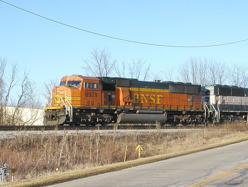 BNSF 8929
